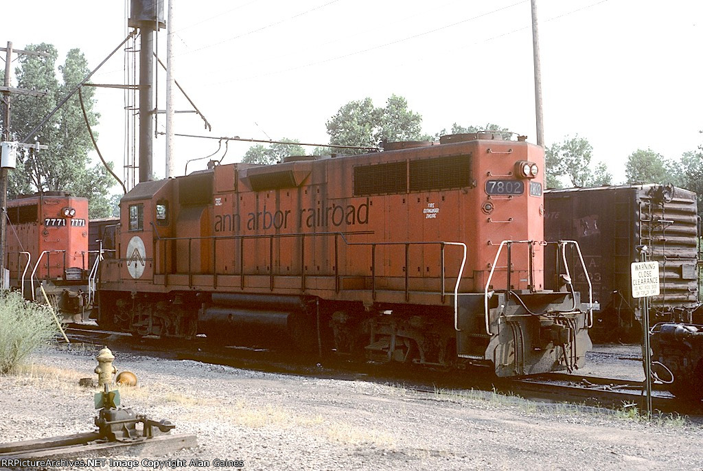 AA GP38 7802
